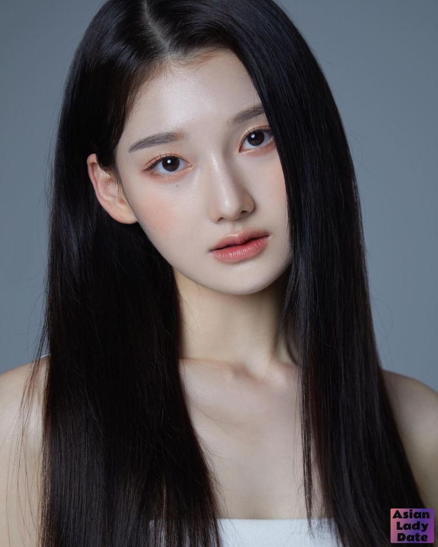 Lovely Korean Women: What Makes Them Perfect for Marriage?