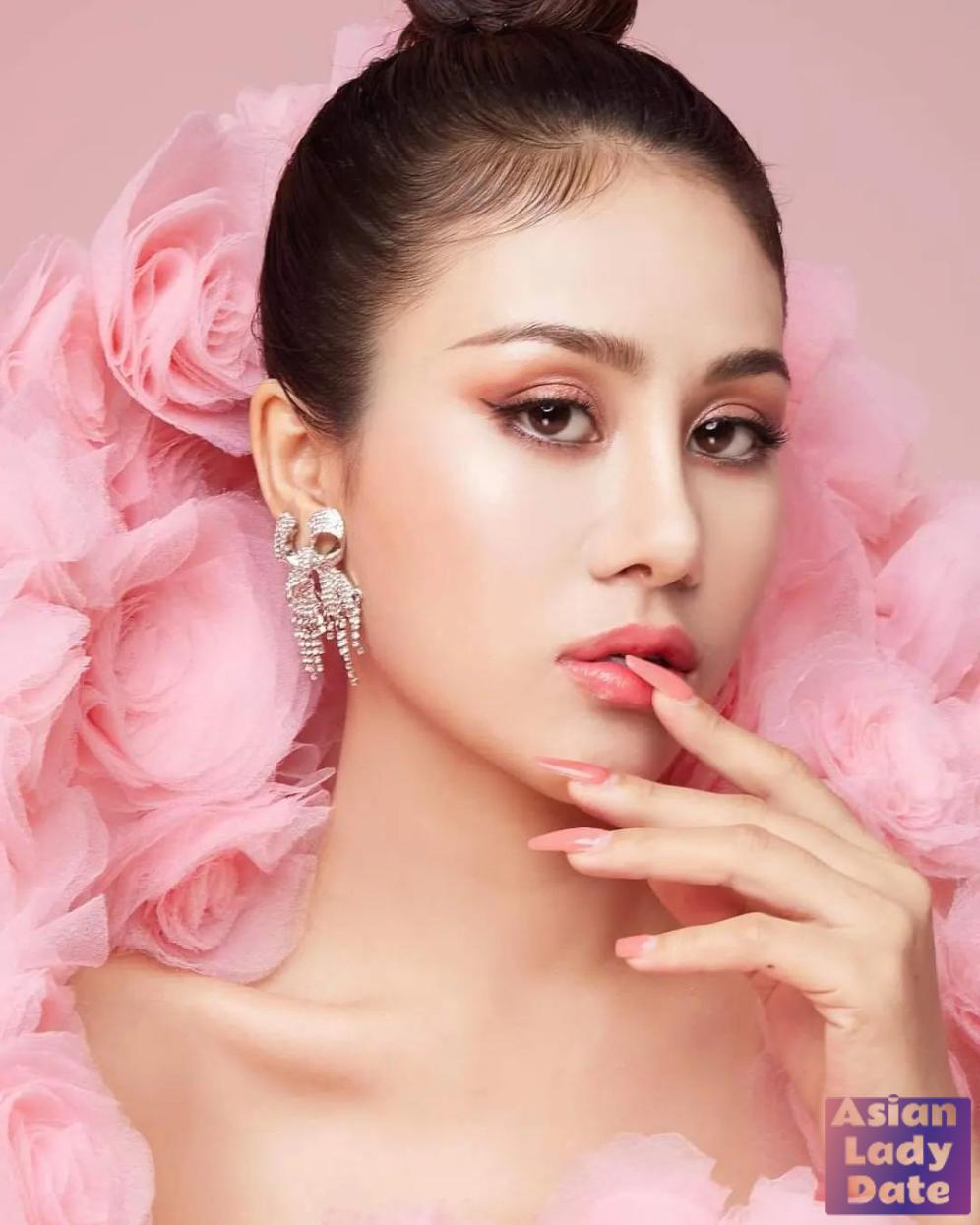 Dating a Burmese Woman: The Ultimate Handbook for Men