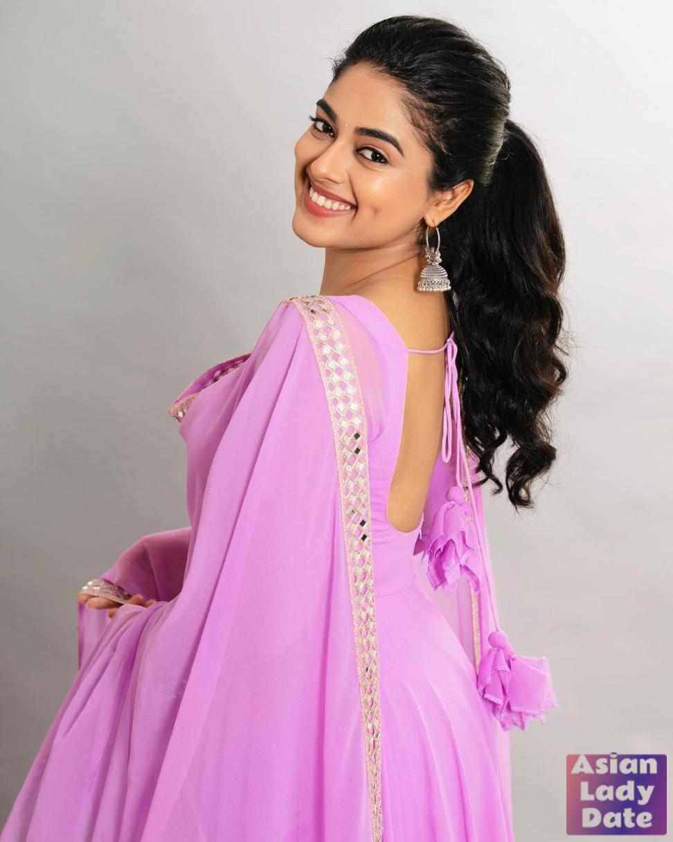 Mastering the Art of Dating Exotic Sri Lankan Women