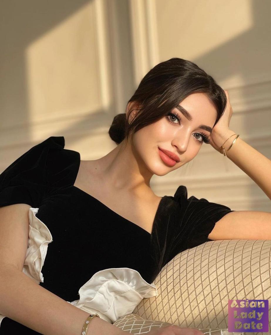 Uzbek Women: What Makes Them Perfect Girlfriends?